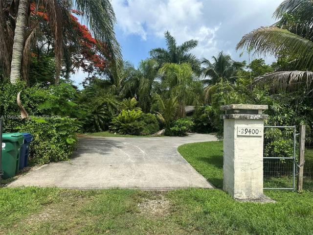 4 bedroom luxury Villa for sale in Homestead, Florida