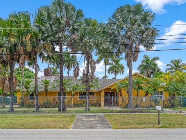 4 bedroom luxury Villa for sale in Homestead, Florida