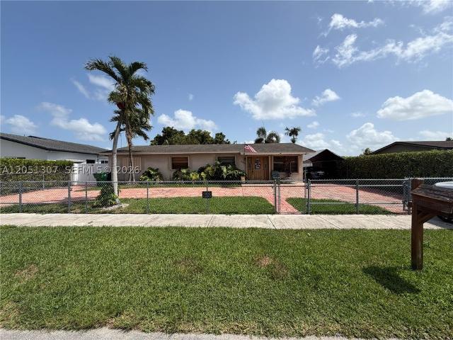 4 bedroom luxury Villa for sale in Homestead, Florida