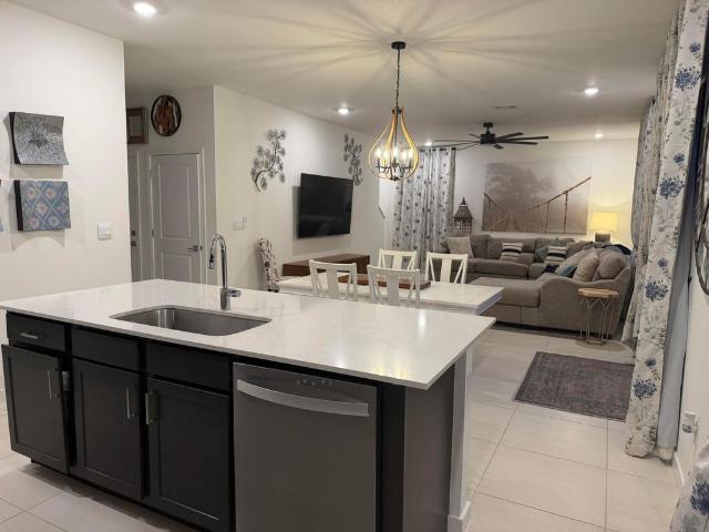 4 bedroom luxury Villa for sale in Homestead, Florida