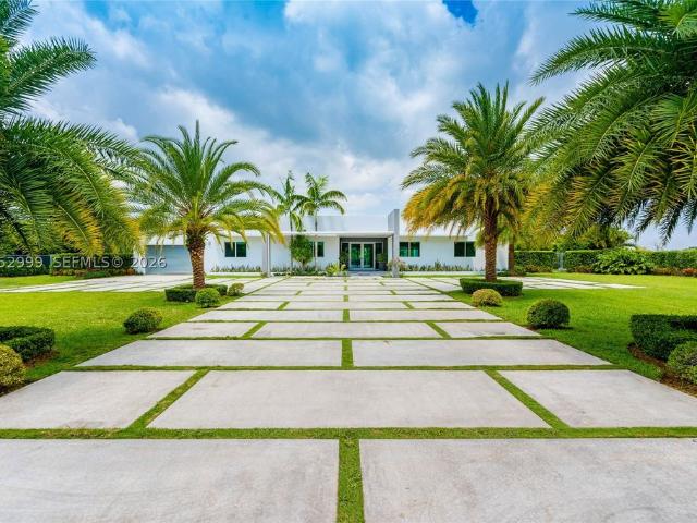 4 bedroom luxury Villa for sale in Homestead, Florida