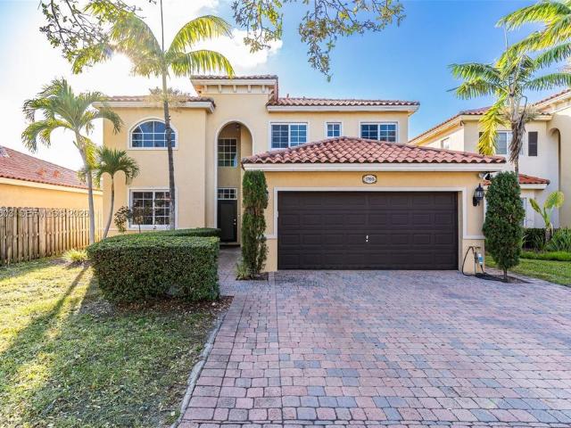 4 bedroom luxury Villa for sale in Homestead, Florida