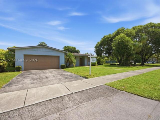 4 bedroom luxury Villa for sale in Homestead, Florida