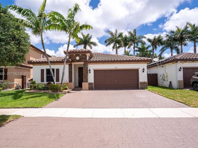 4 bedroom luxury Villa for sale in Homestead, Florida