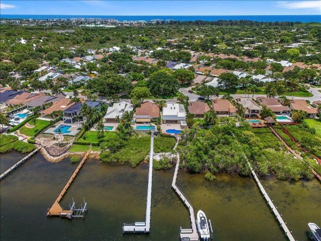 4 bedroom luxury Villa for sale in Jupiter, Florida