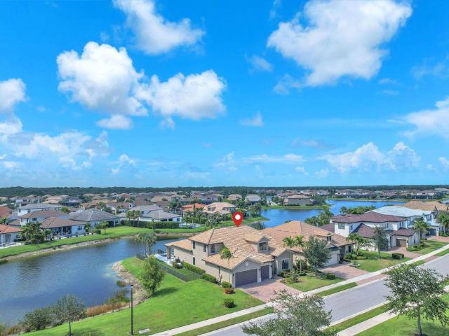 4 bedroom luxury Villa for sale in Jupiter, Florida