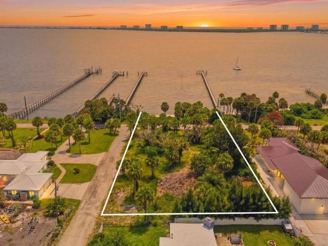 4 bedroom luxury Villa for sale in Jensen Beach, United States
