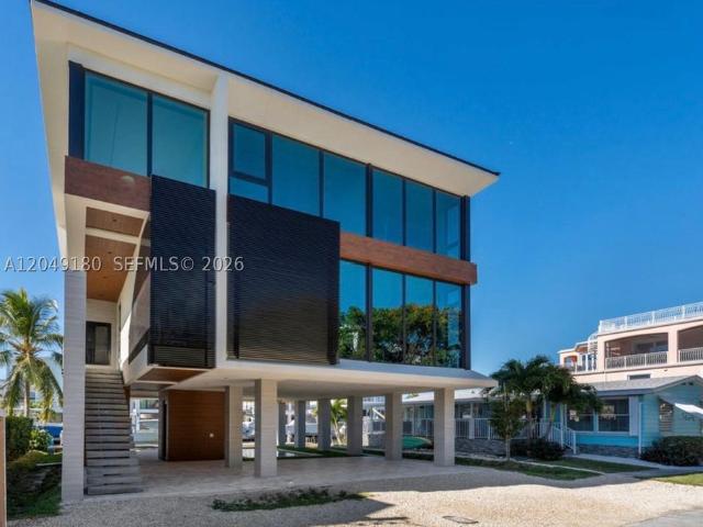 4 bedroom luxury Villa for sale in Key Largo, Florida