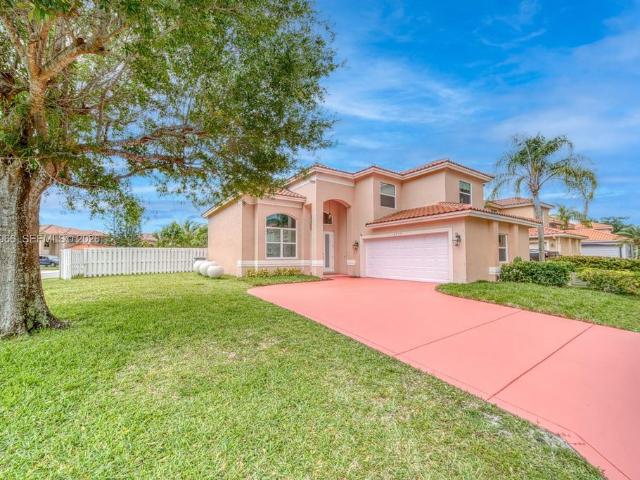 4 bedroom luxury Villa for sale in Lake Worth, Florida