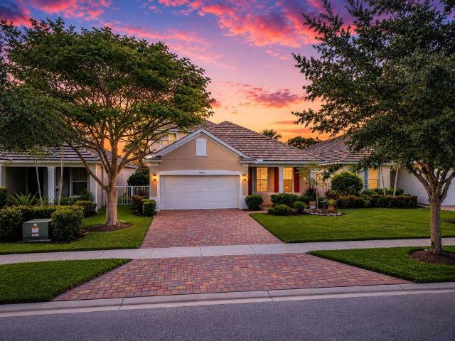4 bedroom luxury Villa for sale in Lake Worth, Florida