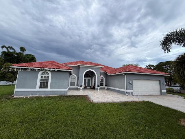 4 bedroom luxury Villa for sale in Loxahatchee Groves, Florida