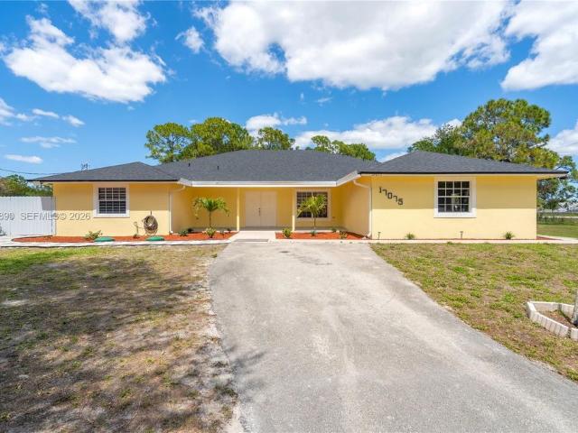 4 bedroom luxury Villa for sale in Loxahatchee Groves, Florida