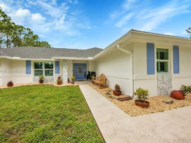 4 bedroom luxury Villa for sale in Loxahatchee Groves, Florida