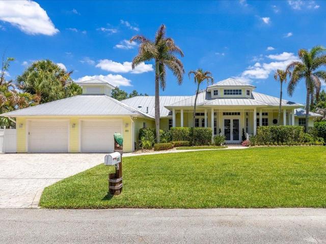 4 bedroom luxury Villa for sale in Palm City, Florida