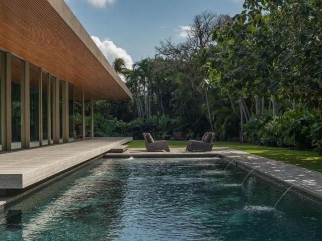 4 bedroom luxury Villa for sale in Palm Beach, Florida