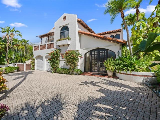 4 bedroom luxury Villa for sale in Palm Beach, Florida