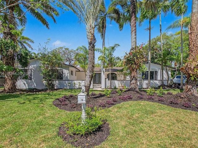 4 bedroom luxury Villa for sale in Palmetto Bay, United States
