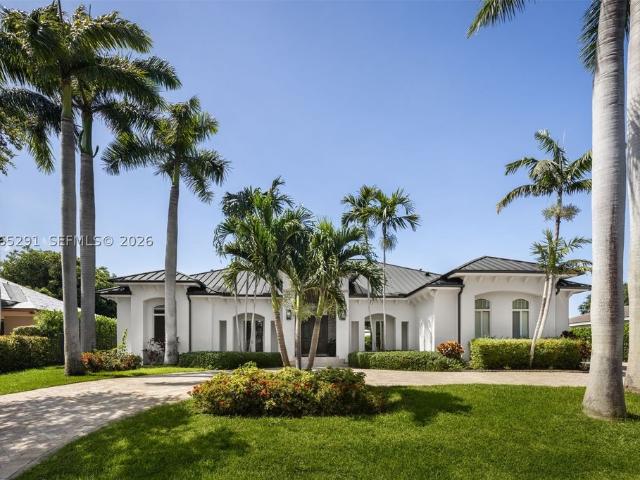 4 bedroom luxury Villa for sale in Palmetto Bay, United States