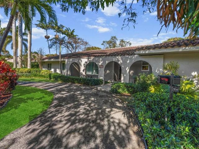 4 bedroom luxury Villa for sale in Palmetto Bay, Florida
