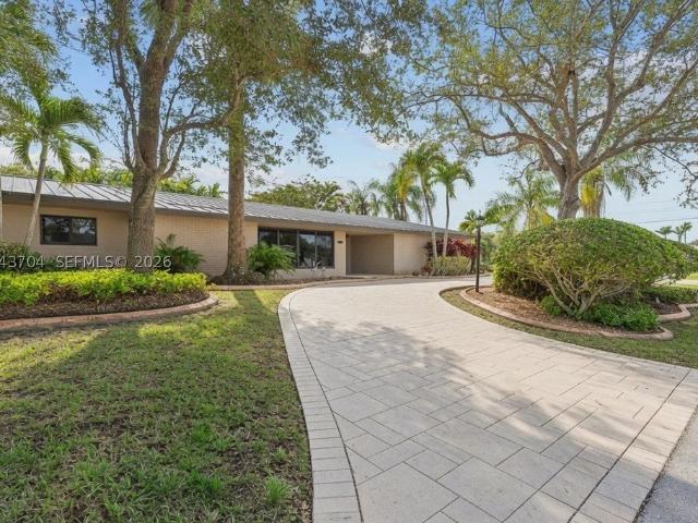 4 bedroom luxury Villa for sale in Palmetto Bay, Florida