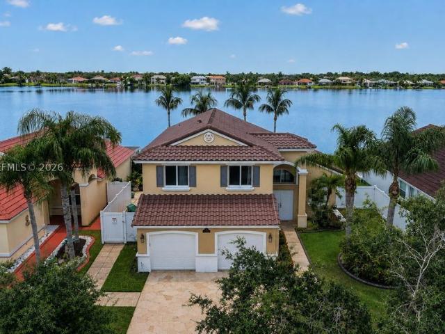 4 bedroom luxury Villa for sale in Pembroke Pines, Florida