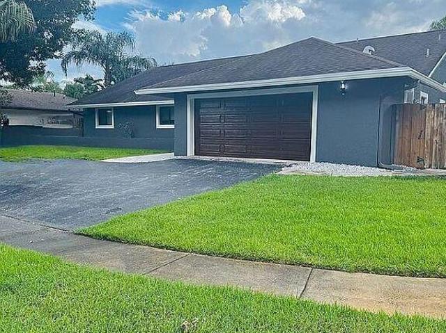 4 bedroom luxury Villa for sale in Pembroke Pines, Florida