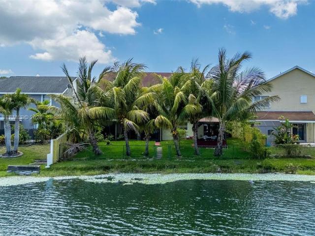 4 bedroom luxury Villa for sale in Pembroke Pines, United States