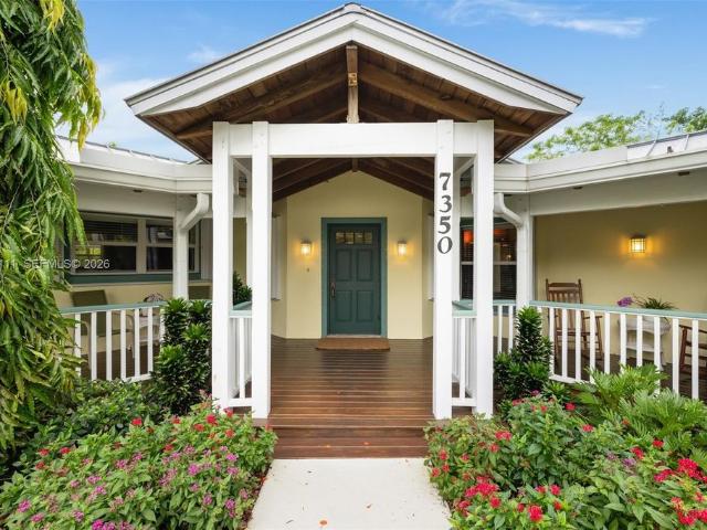 4 bedroom luxury Villa for sale in Pinecrest, United States