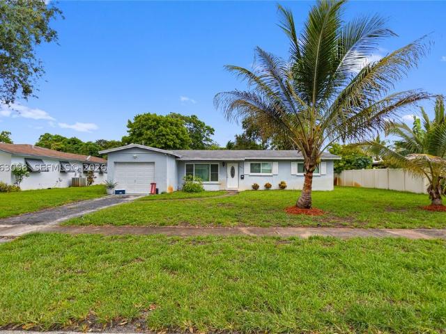 4 bedroom luxury Villa for sale in Plantation, Florida