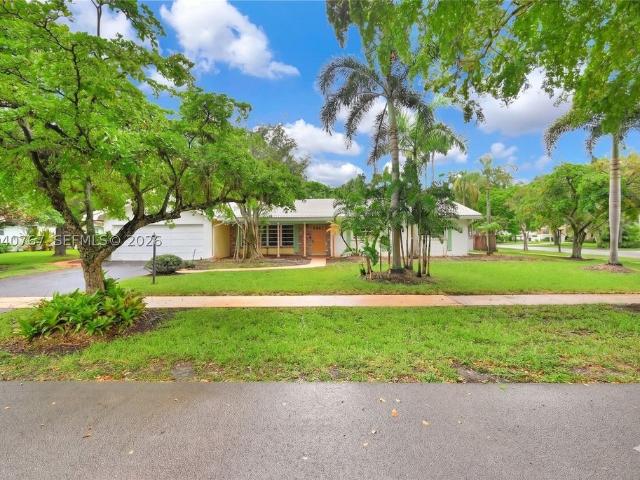 4 bedroom luxury Villa for sale in Plantation, United States