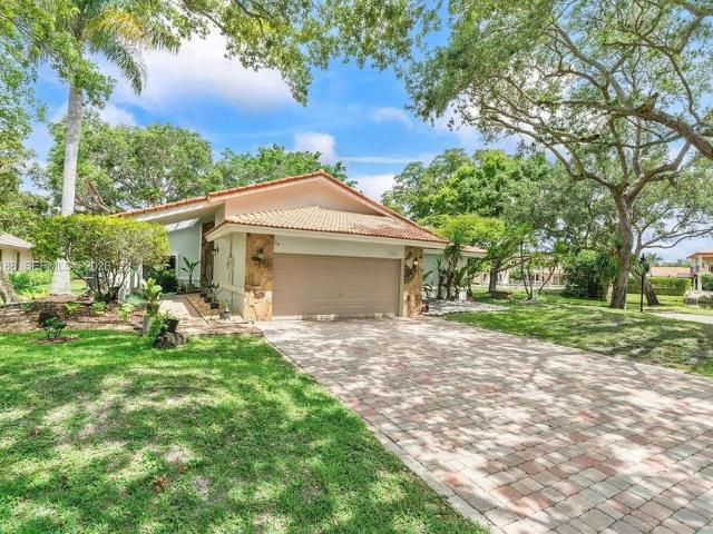 4 bedroom luxury Villa for sale in Plantation, United States