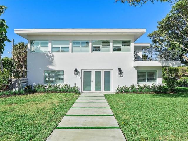 4 bedroom luxury Villa for sale in Pompano Beach, Florida