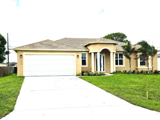 4 bedroom luxury Villa for sale in Port Saint Lucie, Florida