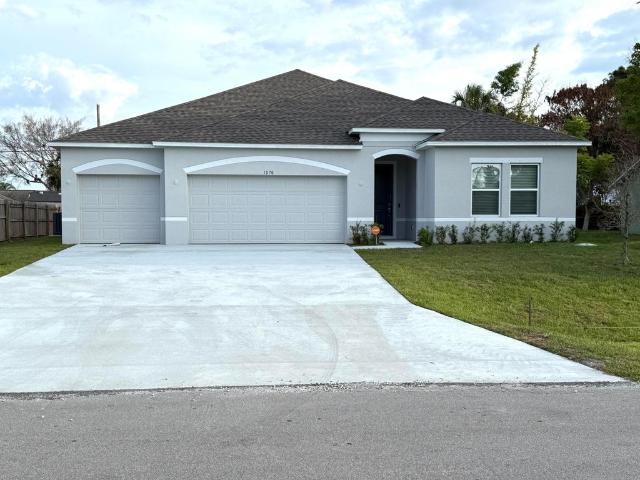 4 bedroom luxury Villa for sale in Port Saint Lucie, Florida