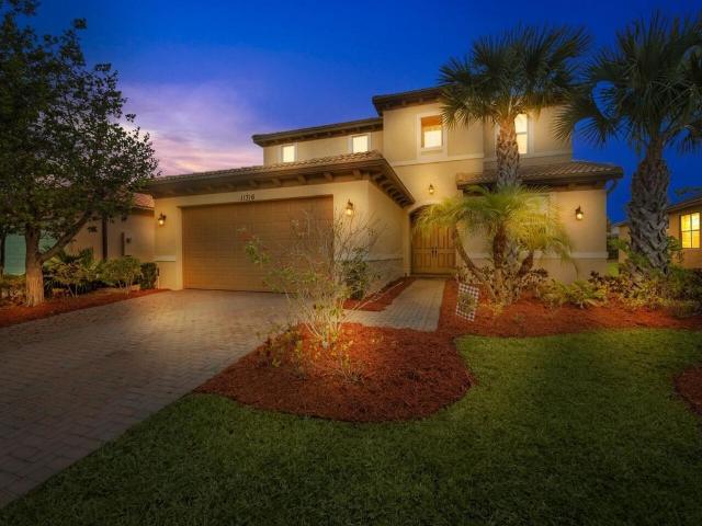 4 bedroom luxury Villa for sale in Port Saint Lucie, Florida