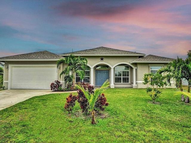 4 bedroom luxury Villa for sale in Port Saint Lucie, Florida