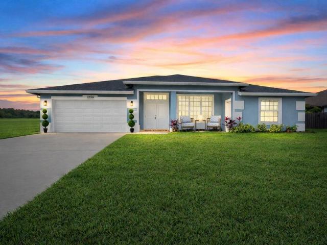 4 bedroom luxury Villa for sale in Port Saint Lucie, Florida