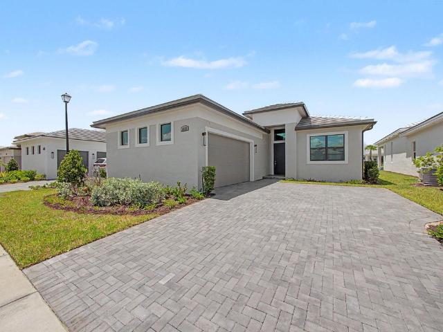 4 bedroom luxury Villa for sale in Port Saint Lucie, Florida