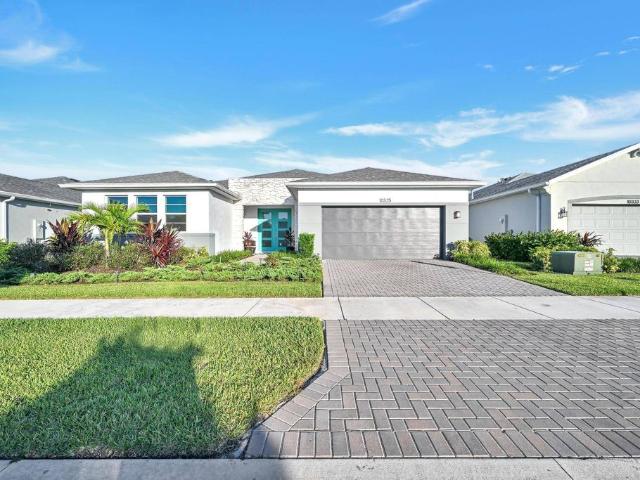 4 bedroom luxury Villa for sale in Port Saint Lucie, Florida