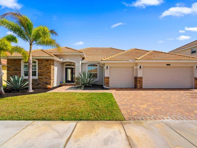 4 bedroom luxury Villa for sale in Port Saint Lucie, Florida