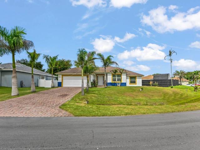4 bedroom luxury Villa for sale in Port Saint Lucie, United States
