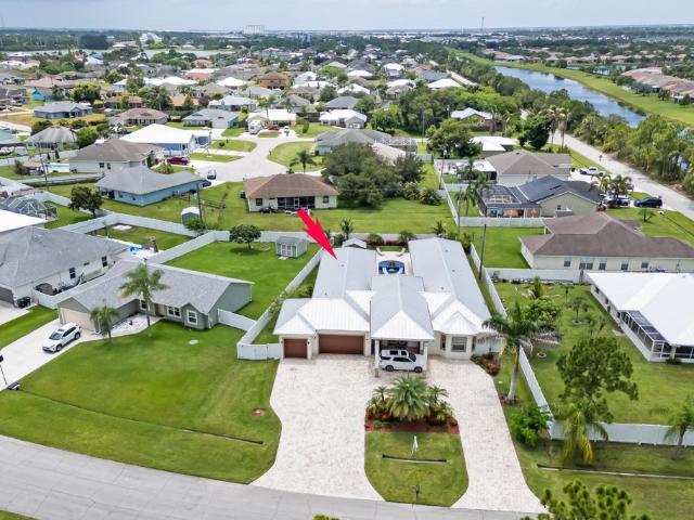 4 bedroom luxury Villa for sale in Port Saint Lucie, United States