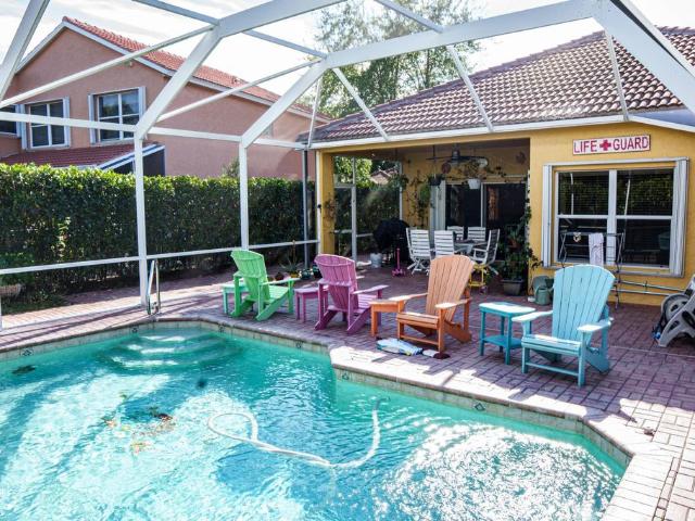 4 bedroom luxury Villa for sale in Riviera Beach, Florida