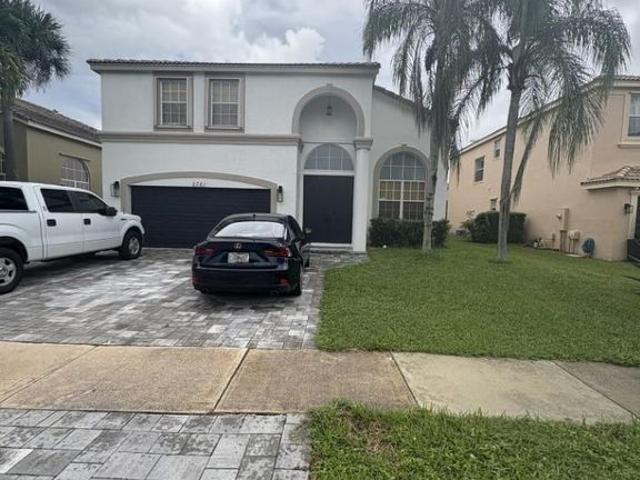 4 bedroom luxury Villa for sale in Royal Palm Beach, Florida