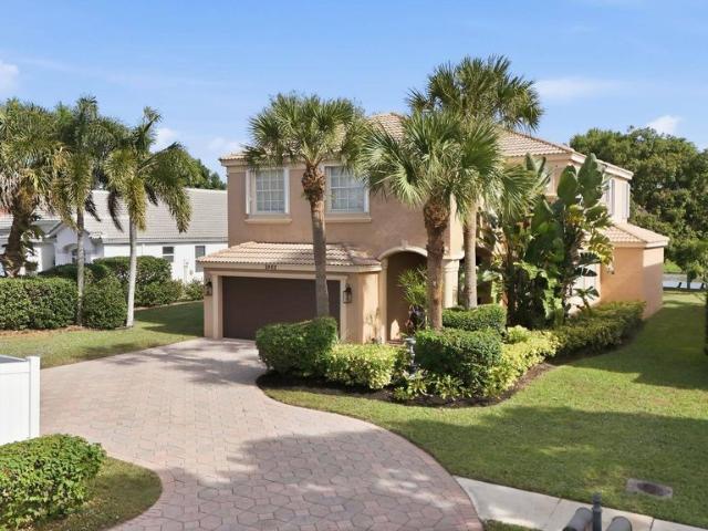 4 bedroom luxury Villa for sale in Royal Palm Beach, Florida