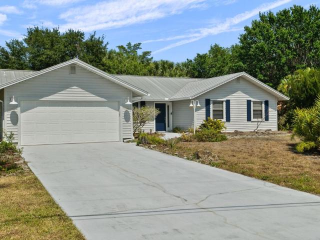 4 bedroom luxury Villa for sale in Stuart, Florida