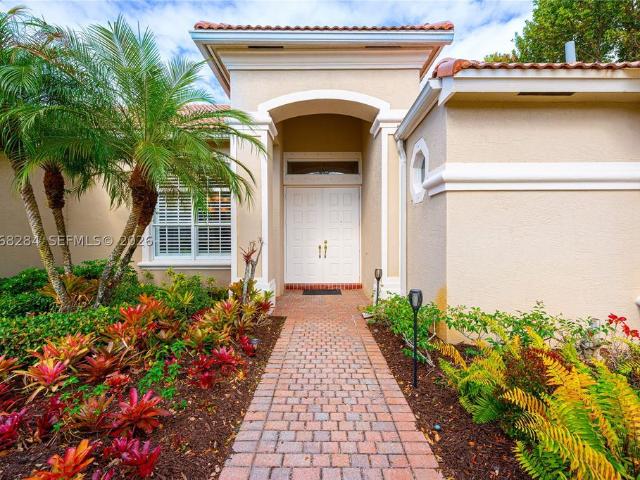4 bedroom luxury Villa for sale in Stuart, Florida