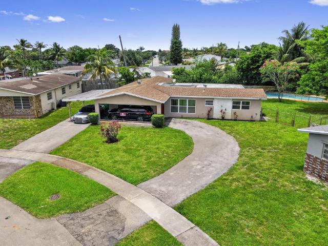 4 bedroom luxury Villa for sale in Sunrise, Florida