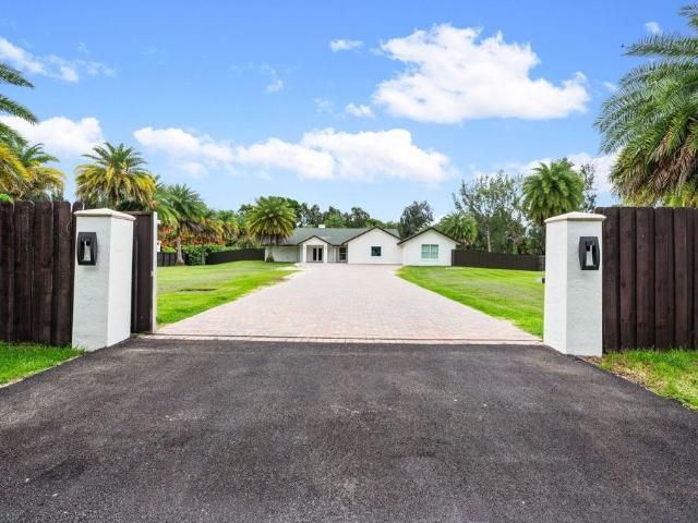 4 bedroom luxury Villa for sale in Southwest Ranches, United States