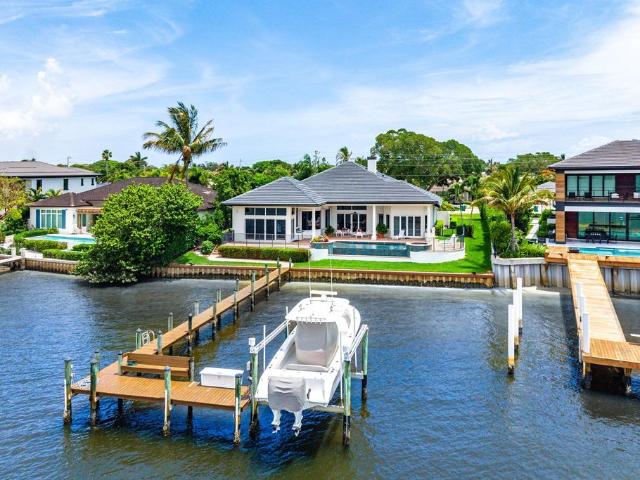 4 bedroom luxury Villa for sale in Tequesta, United States